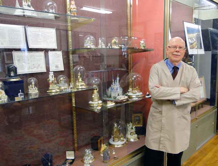 L OLSZEWSKI ART OF MINIATURES
